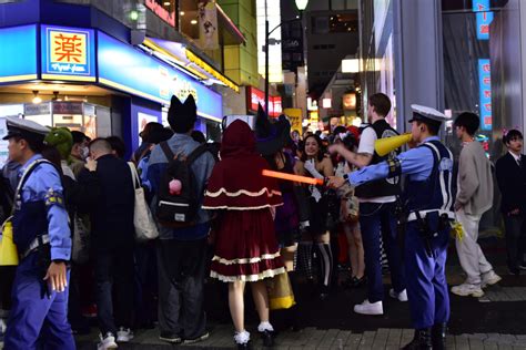 Tokyo S Shibuya Sees Subdued Halloween As Tight Security Dampens Mood