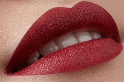 Jewelry Stones Red Lips Teeth Hd Wallpaper Rare Gallery