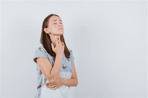 5 Best Yoga Poses For Thyroid Problems EzineMark