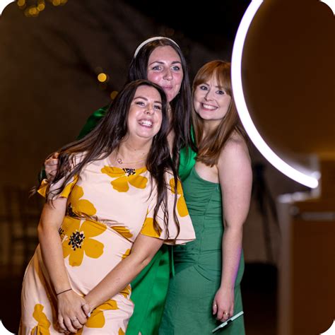 Parties And Special Events Flash Me Maine Photo Booth Rentals