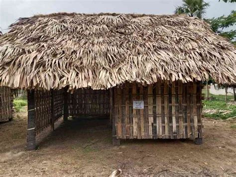 ဒီပဲယင်းရှိ စစ်ဘေးရှောင် ပြည်သူများကို ဆန်၊ ဆီနှင့် နေအိမ်များ ဆောက်လုပ် လှူဒါန်း Khit Thit Media