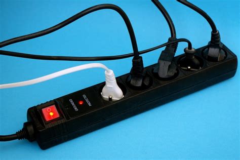 Can U Plug A Surge Protector Into An Extension Cord At Santos Long Blog