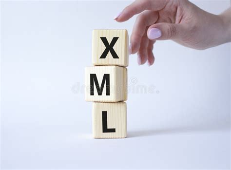 Lenguaje De Marcado Extensible Xml Cubos De Madera Con Palabra Xml Mano De Empresario Fondo