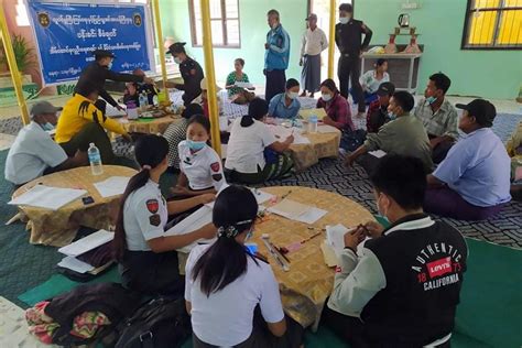 သရက်မြို့၌ “လူမှုဘဝပြည့်စုံဖို့ နိုင်ငံသားကတ်ကိုင်ကြစို့” ပန်းခင်းစီမံခ