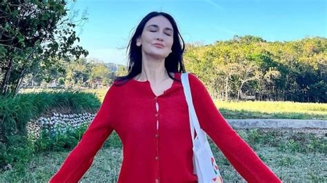 Biodata Luna Maya Artis Yang Semakin Bersinar Di Usia 40 Tahun