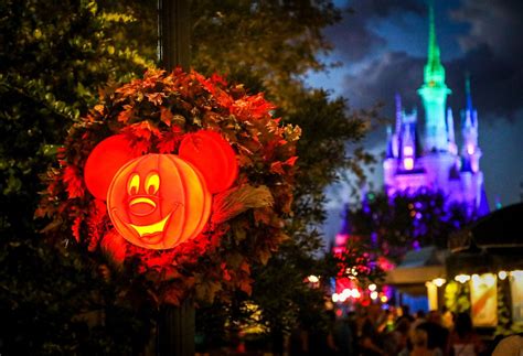 Mickey S Not So Scary Halloween Party Costume Rules At Alonzo