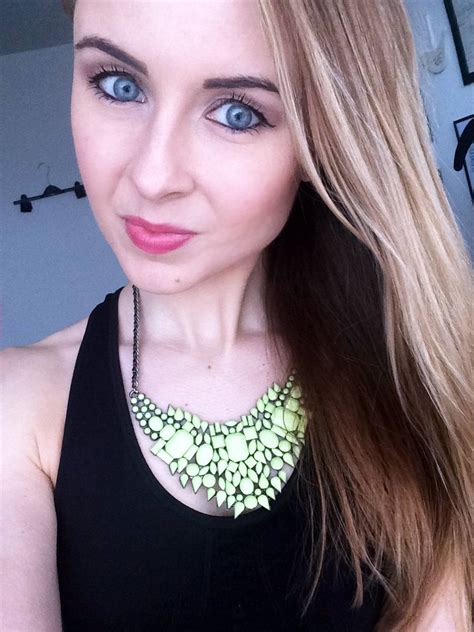 Fashion Accessorising With Cherry Diva Powder Rooms