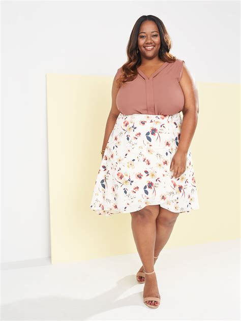 Im An Hourglass Shape What Are The Best Skirts For My Body Type