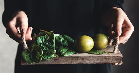 18개월 아들에 채식만 먹여 숨지게 한 美 엄마 종신형