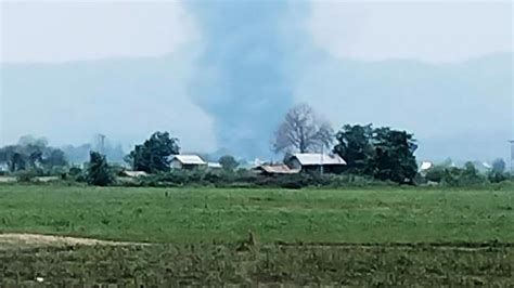 ထီးချိုင့်မှာ လေကြောင်းတိုက်ခိုက်မှုကြောင့် ဒေသခံသုံးထောင်နီးပါး ထွက်ပြေးရ — မြန်မာဌာန