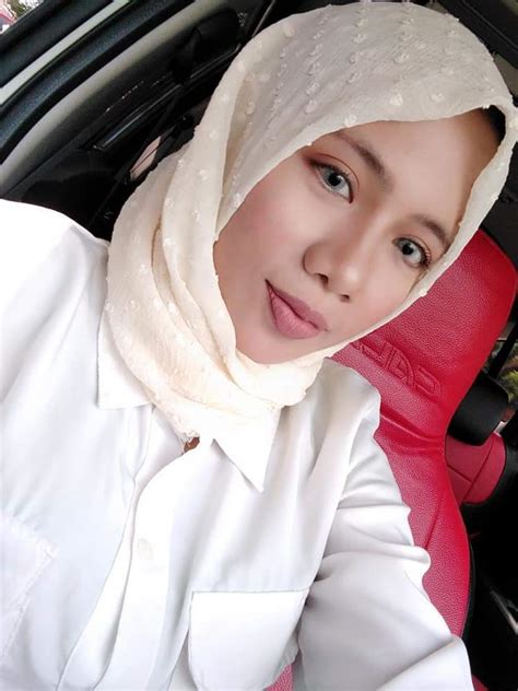 Kimcil Jilbab
