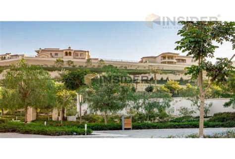 البيع في ليفانا فيلا مستقله بموقه متميز بكمبوند اب تاون كايرو