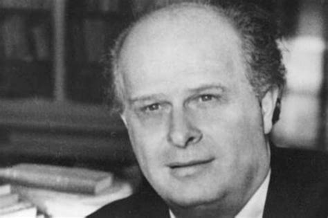 Adriano Olivetti Bio Dellimprenditore Italiano Startup Magazine