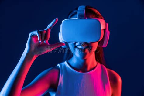 Smart Female Use Index And Thumb Finger Interact Virtual Object Hallucination Stock Image