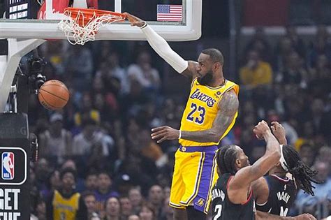 Lebron James生涯最大21分逆轉 洛城內戰湖人逆轉快艇 緯來體育新聞 Line Today
