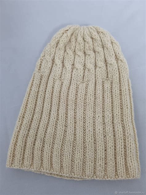 Шапка связана косами без шва белая 100 шерсть с отворотом или без купить в интернет магазине