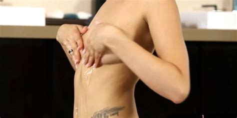 Lovely Masseuse Ariana Marie Screwed By Horny Client Tnaflix Com