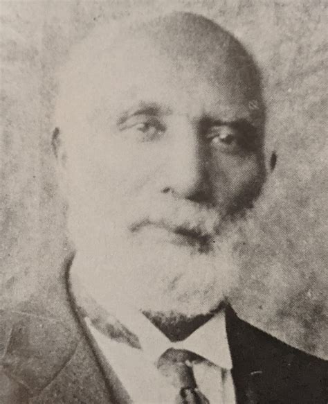 Dr L H Hackney Chapel Hill Community History