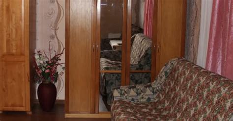 Бях сам вкъщи и не бях в трезво състояние когато приятелят на жена ми Тома позвъни на вратата