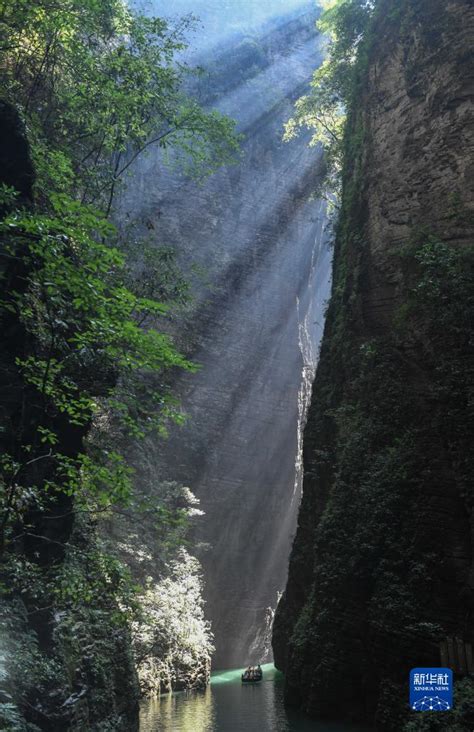 湖北鹤峰峡谷探幽 中国经济网国家经济门户