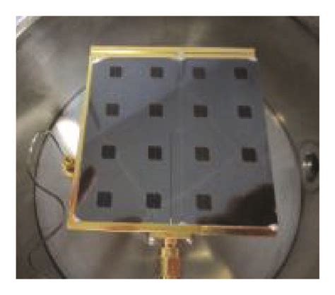 The Photograph Of The Fabricated A Hts Antenna Array And B Cryostat Download Scientific
