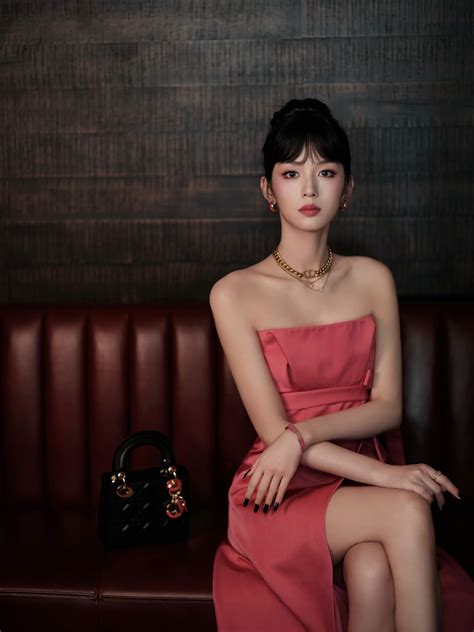 China Entertainment News Zhou Ye At Brand Event