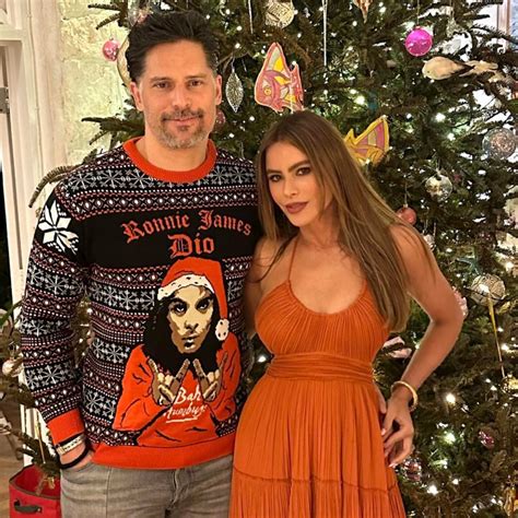 Sofia Vergara 50 Looks Ageless In Tiny Black Bikini Photo Us Weekly