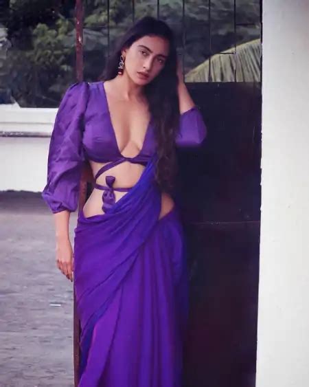 Megha Shukla Hot And Sexy Pics And Photo In Saree