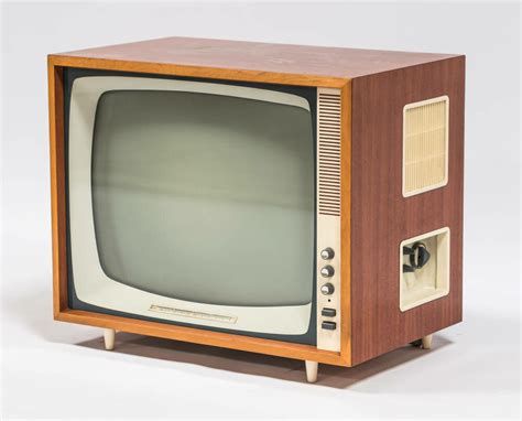Fernsehgerät Rafena Stadion Klasse C Tgl 8838 Ddr Museum Berlin