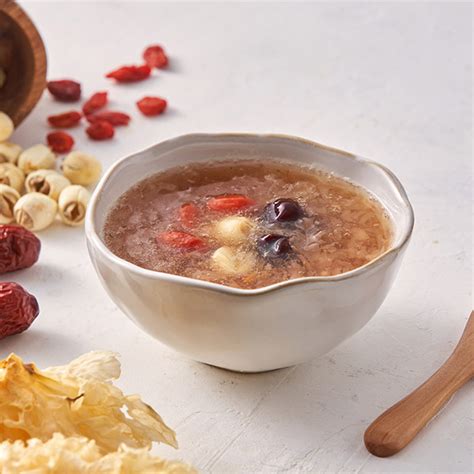 桂冠營養研究室－紅棗蓮子銀耳湯
