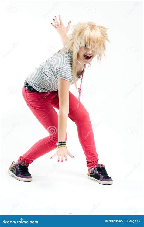 девушка Emo Screaming стоковое изображение изображение насчитывающей способ 9820545