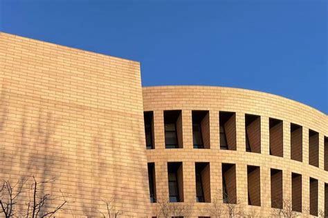 清华大学人文与社会科学高等研究所