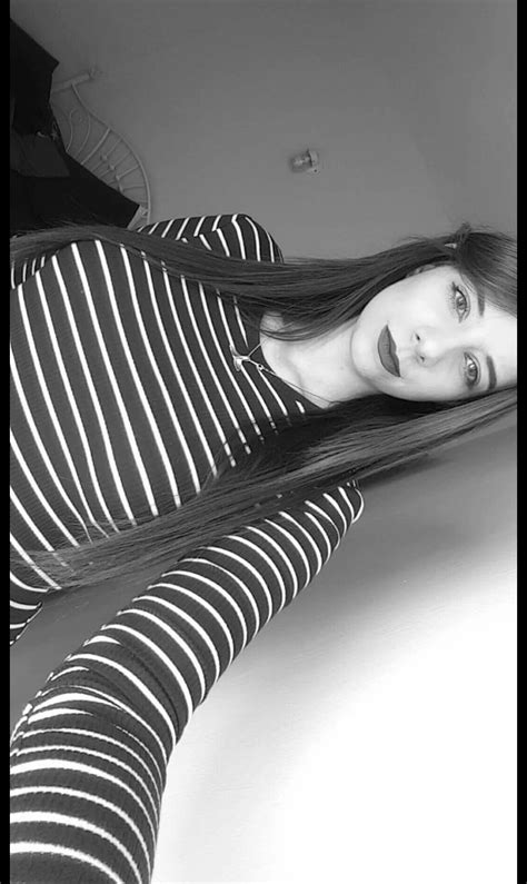 Request A Former Classmate From High Babe Scrolller