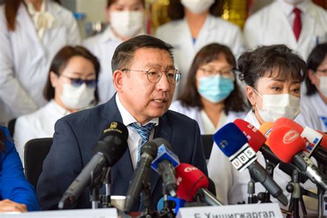 Б Хишигжаргал Цусны үүдэл эсийг донороос өвчтөнд суулгах эмчилгээг Монголд анх удаа хийлээ