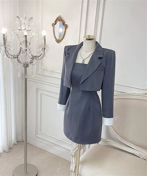 우아르 렌든 자켓 세트 미니원피스 결혼식 하객룩 데이트룩 파티룩 오피스룩 브라이덜샤워 돌잔치원피스 셀프웨딩 가을원피스 가을투피스 가을하객룩 크롭자켓 세트원피스 투피스셋업