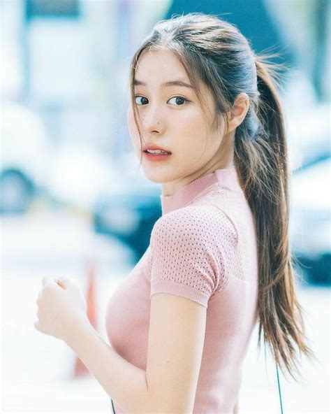 Profil Dan Biodata Ciize Apichaya Lengkap Agama Umur Pacar Dan Ig Bulatin