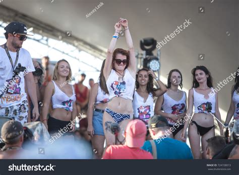 Wet T Shirt Contests