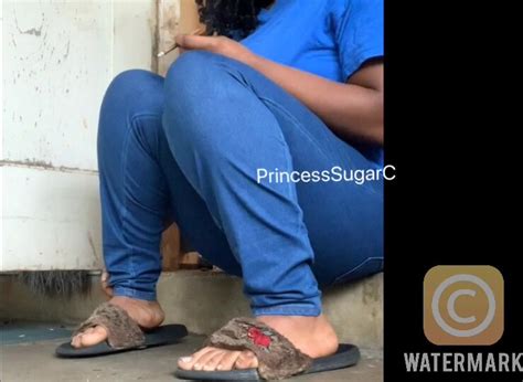 Black Lady Spitting Outside Black Lady Spitting Outside