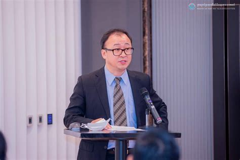 លោករដ្ឋលេខាធិការ សុខ ពុទ្ធិវុធ