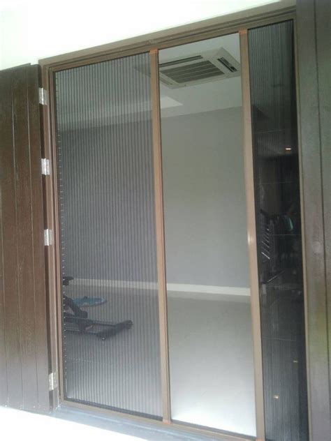 หน้าต่างแบบบานเลื่อนสลับ ห้างหุ้นส่วนจำกัด ถนอมอลูมิเนียม