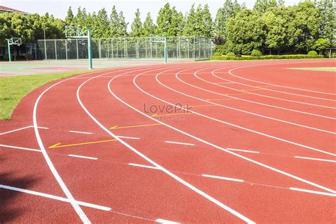 학교 운동장 활주로 및 농구 코트 사진 무료 다운로드 Lovepik