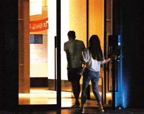 28歲女星官宣分手！站在路邊被男友大吼，男方情緒崩潰場面險失控 娛樂 Inewsdb 日日新聞．掌握每日新鮮事