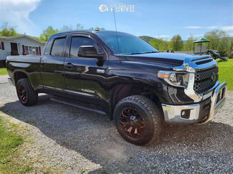 2019 Toyota Tundra With 18x9 20 Fuel Assault And 285 65r18 Toyo Tires