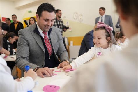 Kosta Kostadinov On Linkedin Со премиерот Димитар Ковачевски и министри од Владата денеска од