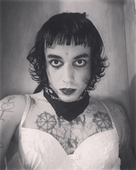 Goth Shemale Fashion Pics Xhamster