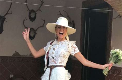 Όλος ο κόσμος μιλάει γι αυτή τη νύφη Έγινε Viral με την εμφάνισή της