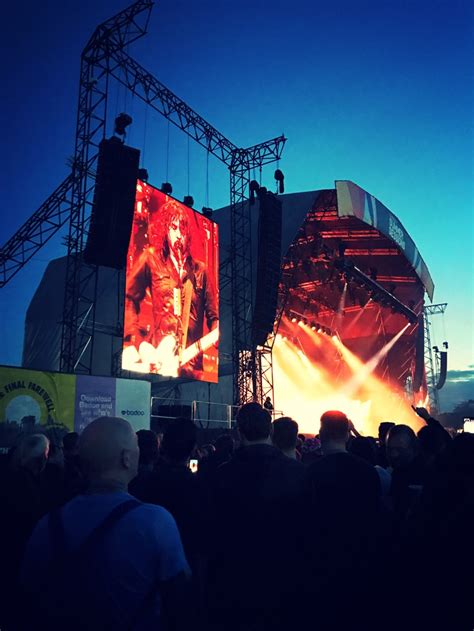 Foo Fighters At Glasgow Summer Sessions • Foodie Explorers