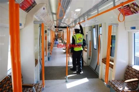 Photo Interior Of Class 378 1 06 10 £2 00 Picclick Uk