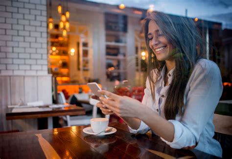 Красивые Девушки В Ресторане Фото —