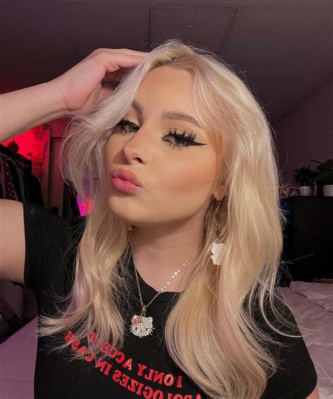 Daryna Popach Dar Pop • Instagram Photos And Videos